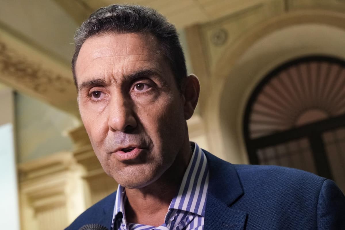 Vannacci, il "programma" per le Europee: "Mussolini statista, classi ...