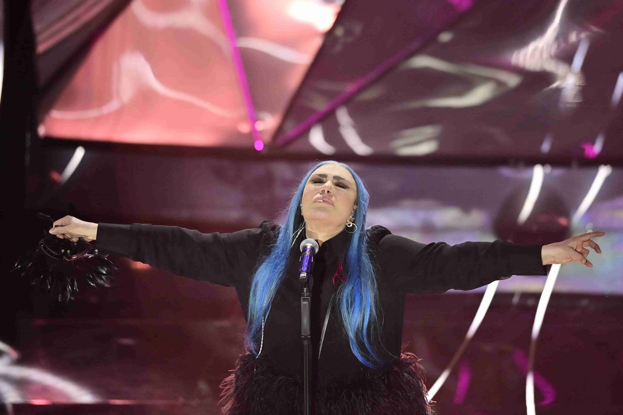Loredana Bertè dimessa dall'ospedale: il messaggio dell'artista ai fan