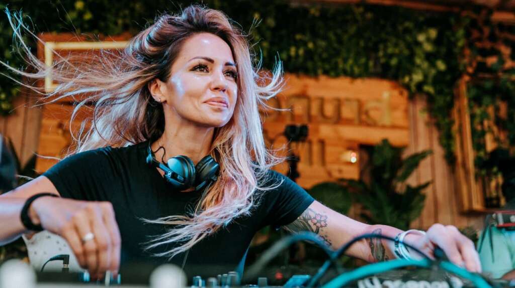 Deborah De Luca su Instagram: il tumore e la prevenzione. Chi è e come ...