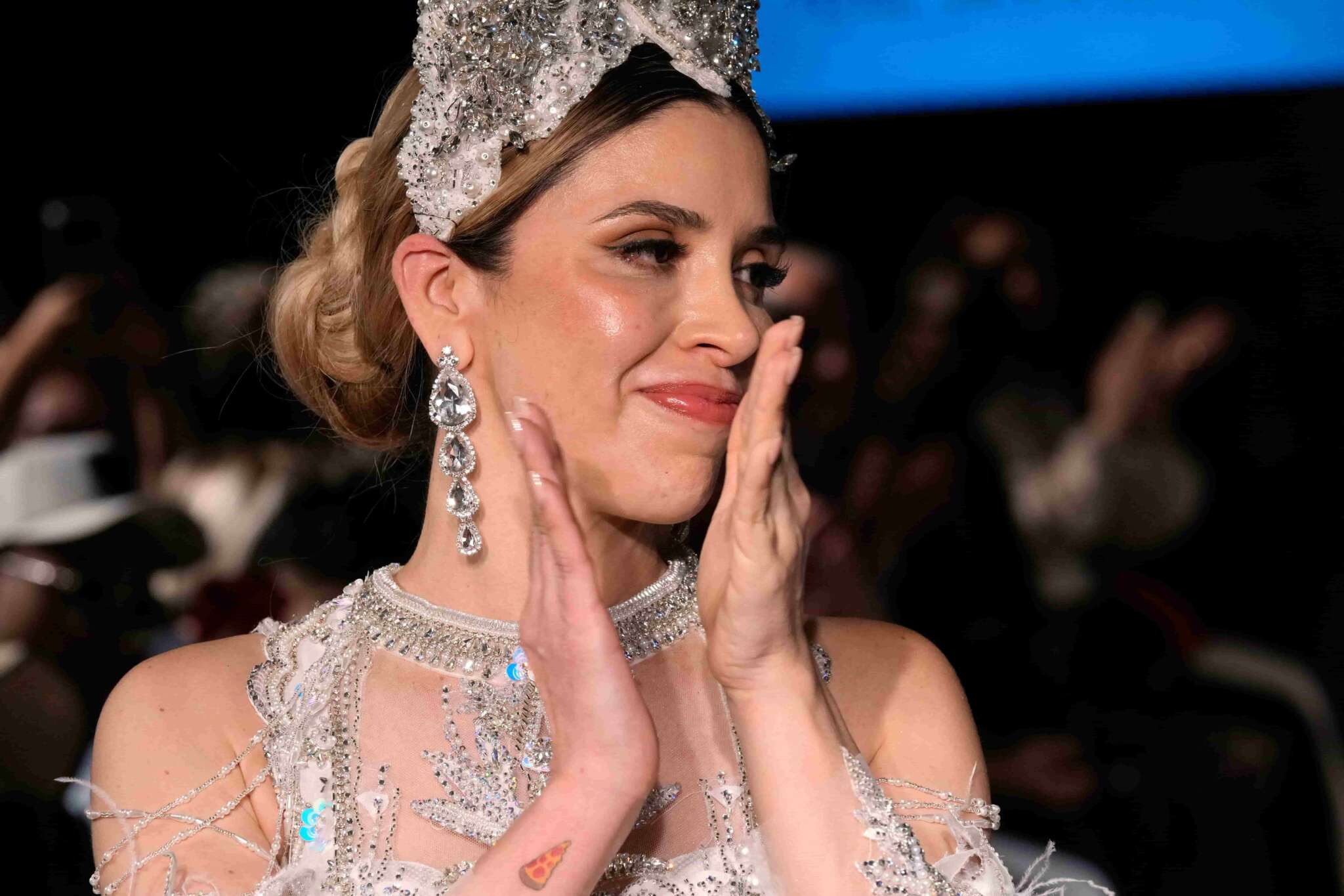 Emma Coronel, chi è la moglie di El Chapo che ha sfilato a Milano alla ...