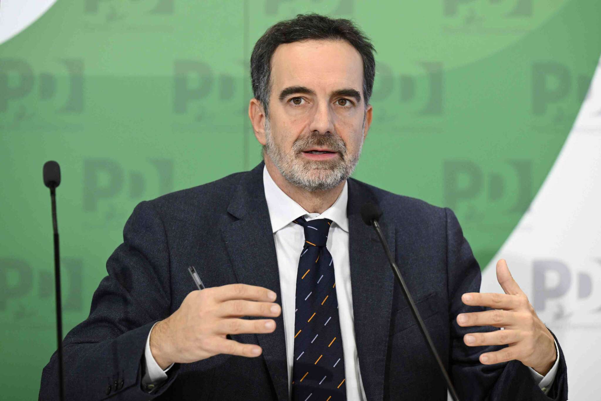 Tutte le ultime notizie di politica e le news di politica in tempo reale